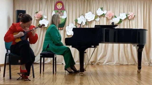 В. Кошелев Каприс №1 "Листопад" Исп. Соболева Мария (домра) (2 курс НМК им. Мурова)