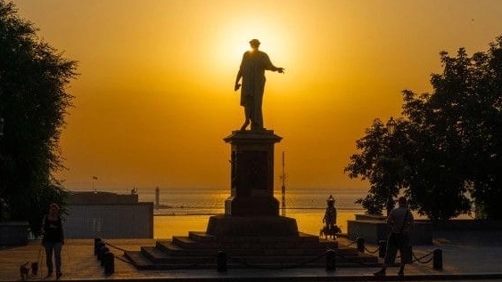 ЛЮБЛЮ ОДЕССУ