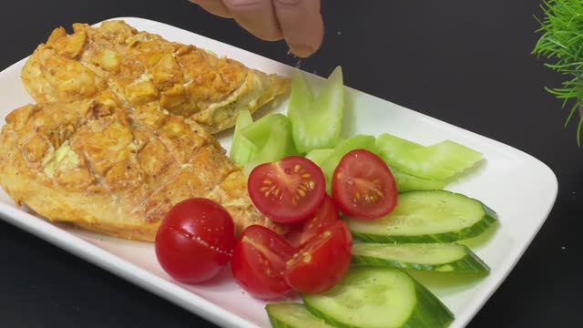 нежная и сочная куриная грудка в сливочном соусе! #рецепт #филе #ужин #соус