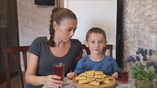 Простой рецепт вафель для электровафельницы. Раз, два и готово!!!