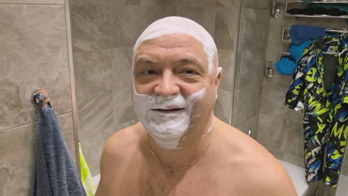 Попробую еще разок, с учетом накопленного опыта. Чем побриться?