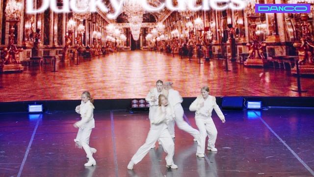 D&CS, K-pop, педагог-
хореограф Светлана Веселова