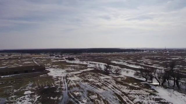 Река Тарпановка Оренбургская обл Курманаевский район Весна 2025