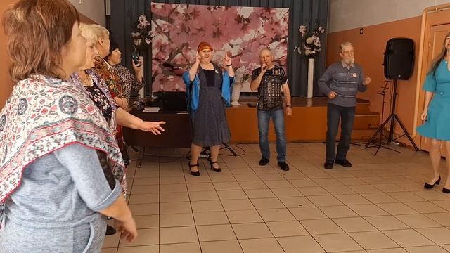 Олег Шевцов. Про белые розы