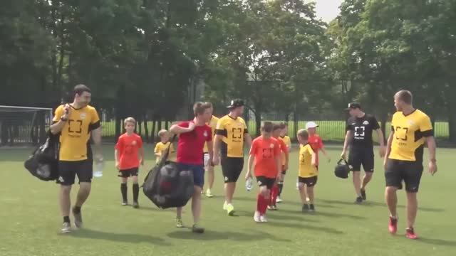 1 день из жизни Школы Мяча