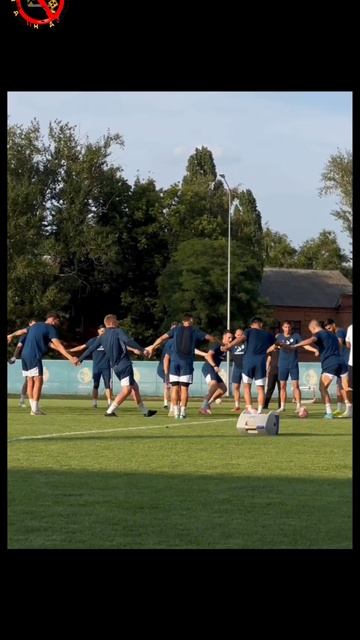 мы болеем за Факел: Скованные одной цепью/ тренировка или обряд?