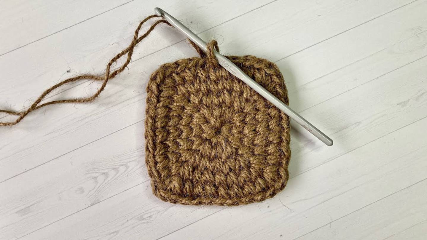 💡как связать плотный квадрат💡ровные галочки💡незаметное соединение рядов💡