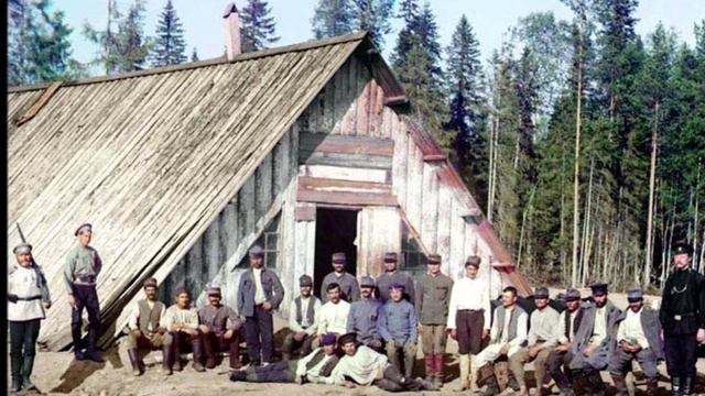 "СЕВЕРОРУССКИЙ КОЛОРИТ"... (Фото гр. "КОТЛАССКИЙ КРАЕВЕД") - Дуэт баянистов А. ШАЛАЕВ и Н. КРЫЛОВ)