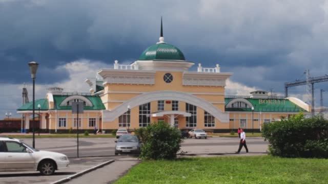 Буду я тебя беречь (муз., сл. и исполненеи Л.Горцуеевой)