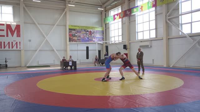 Греко-римская борьба Вес 71 кг. Ловцов Илья (Абинск)-Лозовой Ильяс (Новокубанский р-н)