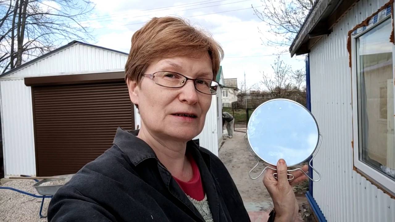 Архив 2023 г. Ради забора испортили гараж. Малина спит, редиска просыпается. Апрель