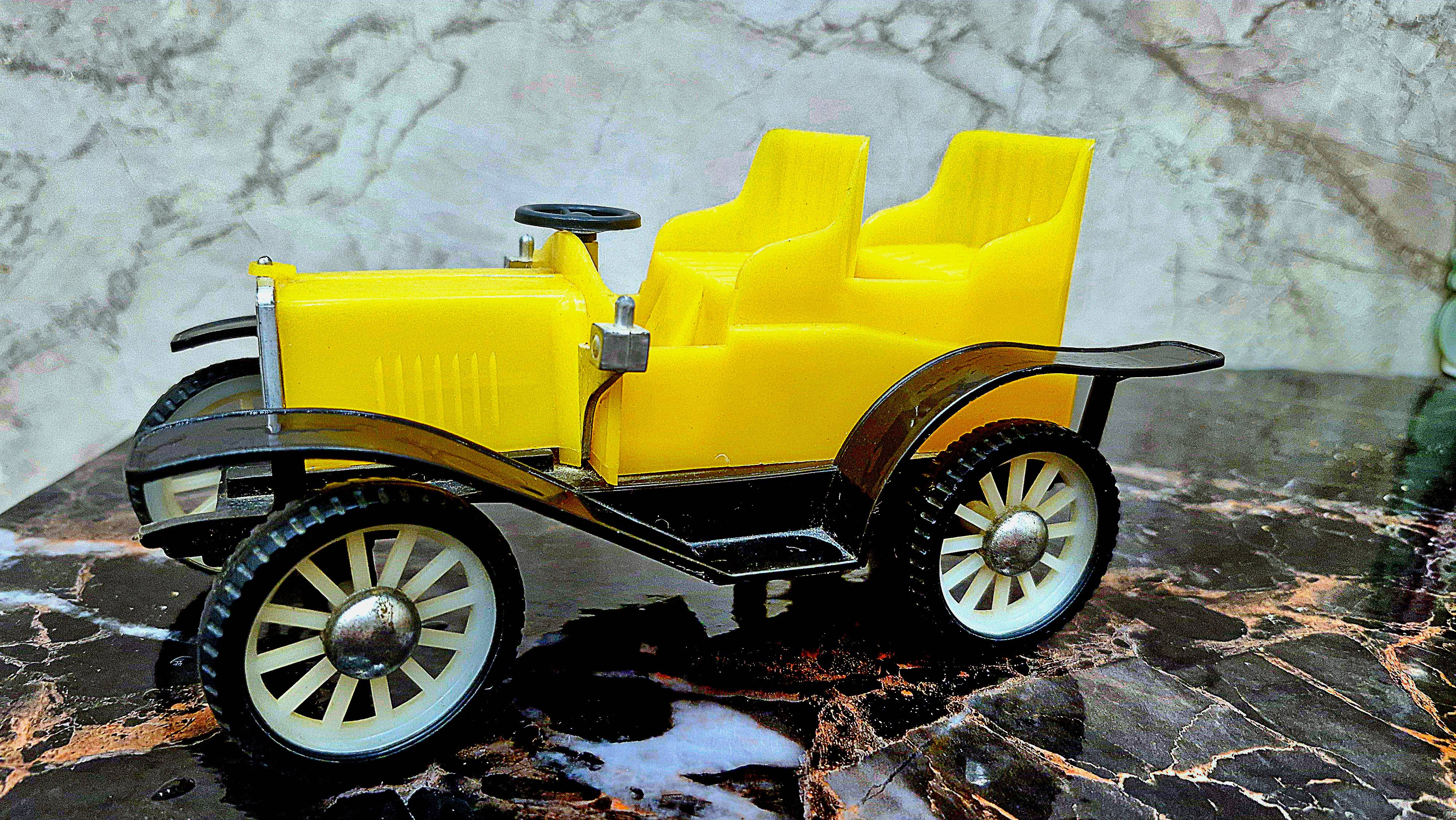 Мы из СССР: Прогулочный автомобиль, один из любимых в детстве.