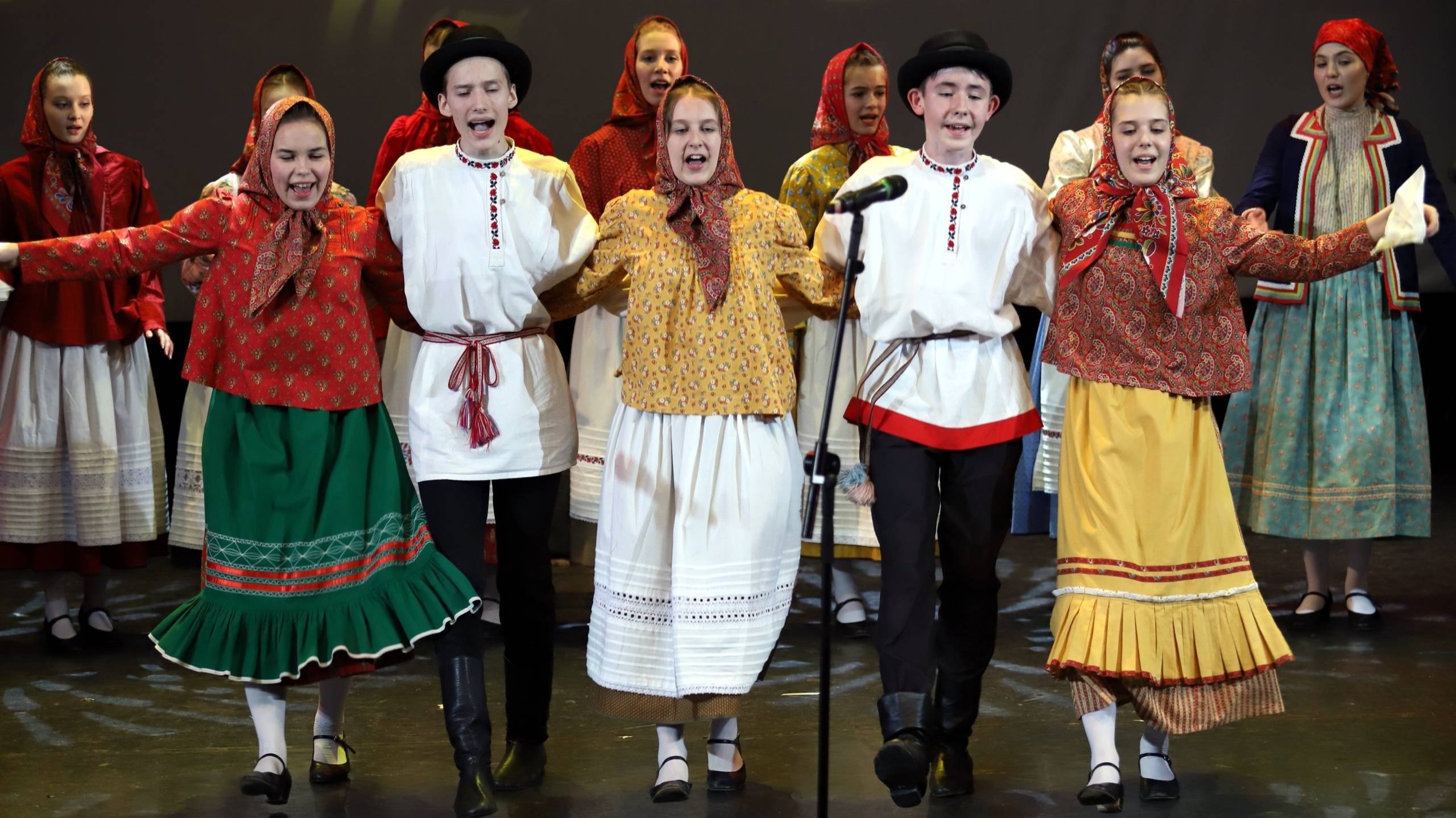 Юбилей ФА "Радуга"!
Старшая группа "Яблочко"