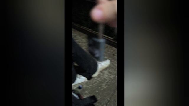 замок на мост повесим