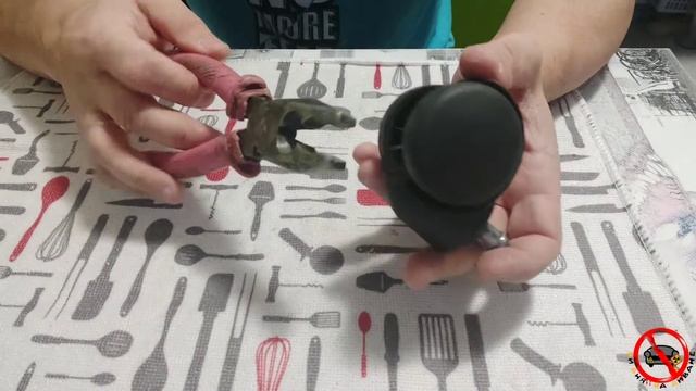 сделай сам: как избавиться от волос в колёсиках кресла