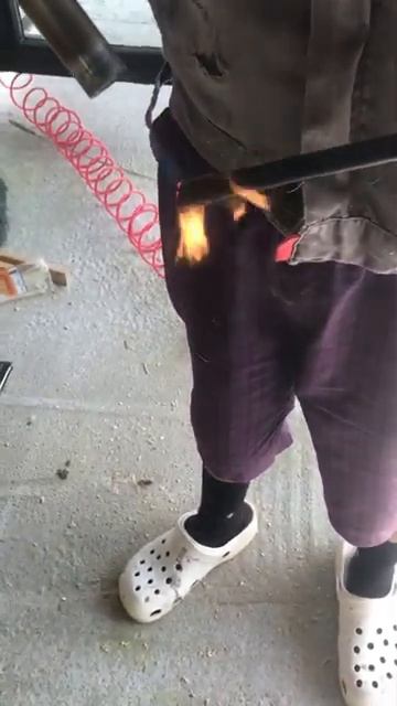 Неожиданный Огнестойкий ПВХ: Эксперимент с Газовой Горелкой!