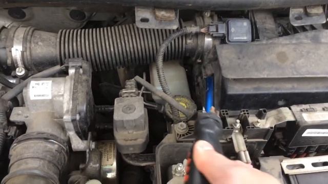 Замена воздушного фильтра Рено Меган 3 дизель 1,5