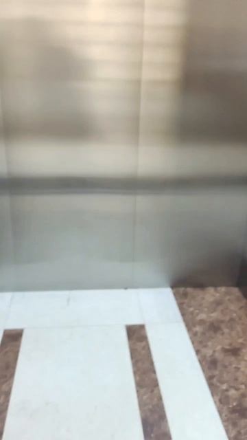 Отделка кабины. Вариант 12. Живое видео из выставочного зала на заводе.