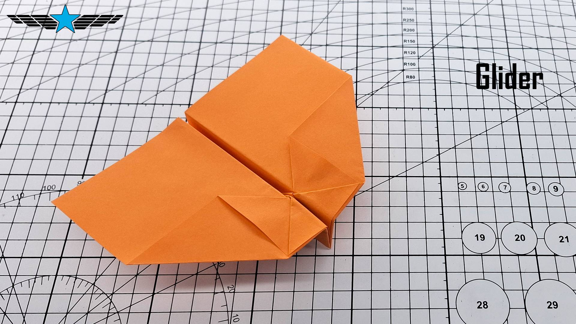 Как сделать самолет оригами из квадратного листа бумаги