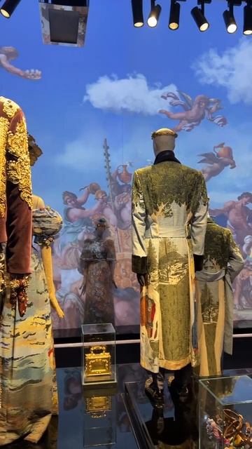 Парижская выставка Dolce & Gabbana (2 часть)