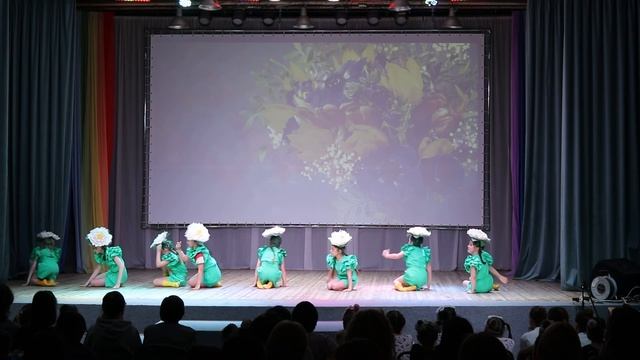 ЦРТДиЮ "Радуга", Ансамбль "Мечтатели", "Цветы"