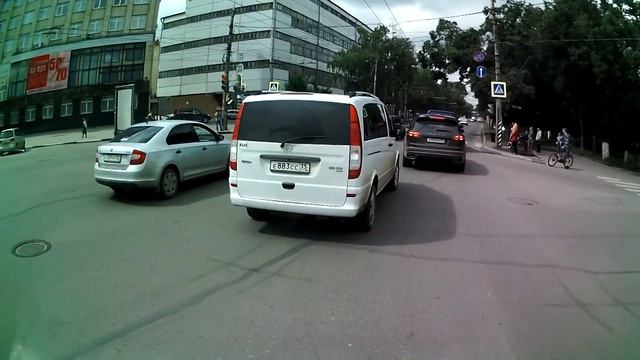 Вот из таких бабушек  "Пробки"