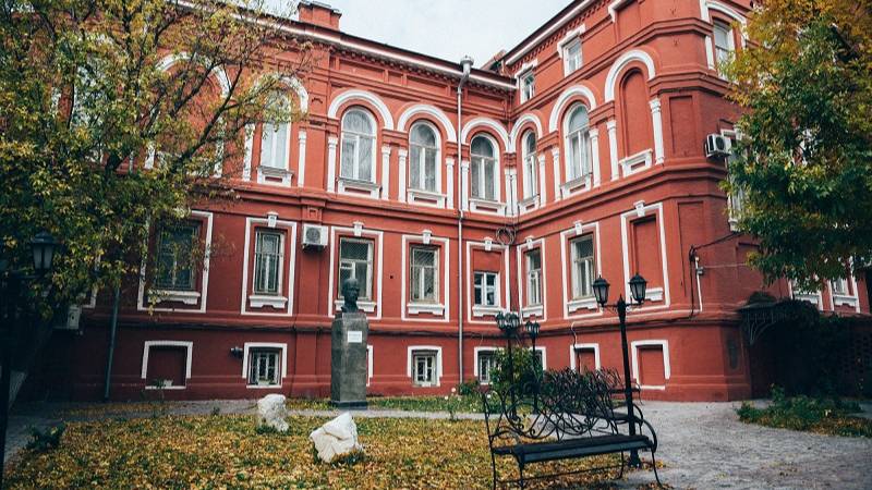 Из живописной коллекции Астраханской картинной галереи имени П.М.Догадина