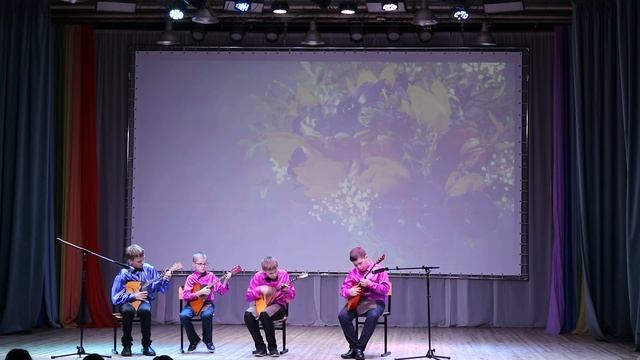 ЦРТДиЮ "Радуга",ансамбль "Русские узоры", квартет балалаечников, Е. Дербенко