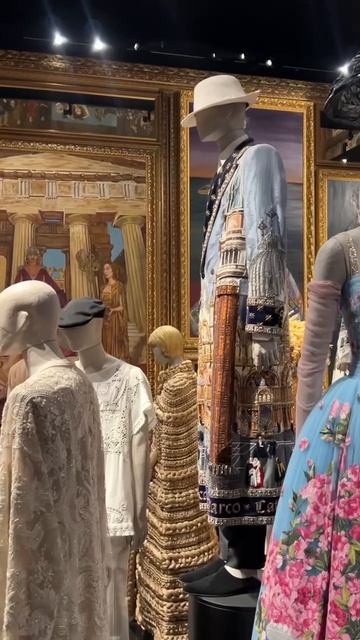 Парижская выставка Dolce & Gabbana (1 часть)