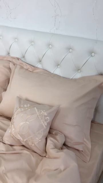 Нежный ванильный сатин