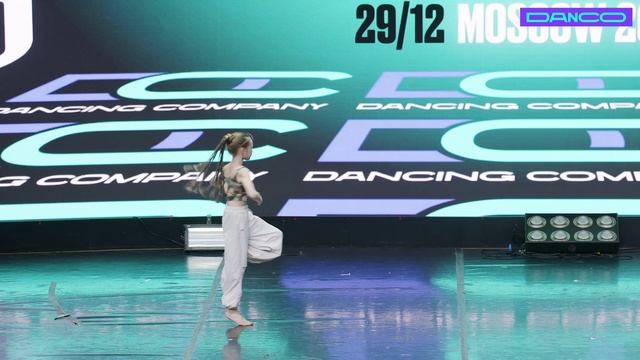 Ильина Валерия, Современная хореография, педагог-хореограф Александра Мирошникова