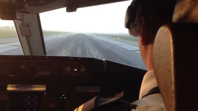 Взлет В757-200 (LIPR)