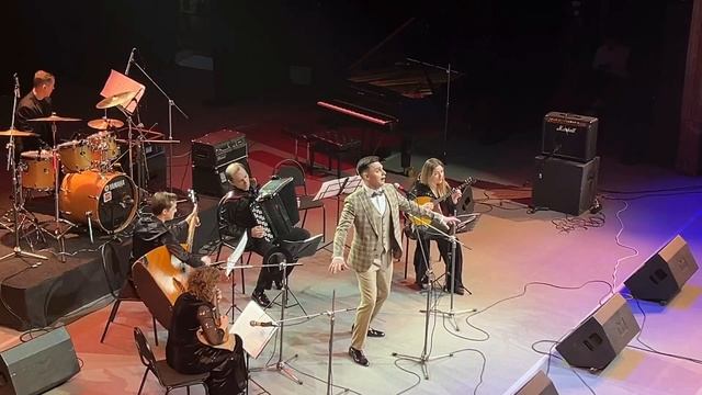 Живёт моя отрада (Павел Табаков и анс. Царёво Городище)