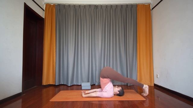 Как освоить стойку на плечах без опоры: пошаговое руководство для новичков!