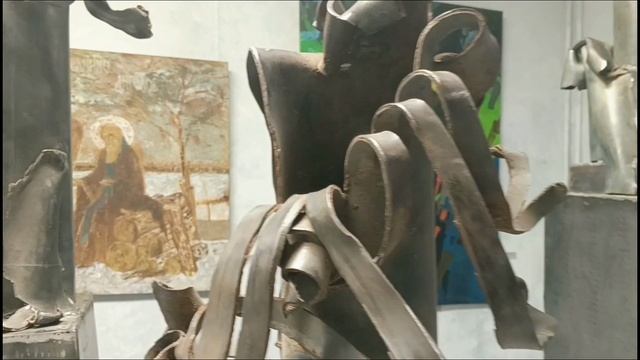 Прогулки по Москве. Выставка "С нами Бог" в ЦСИ "Флигель"