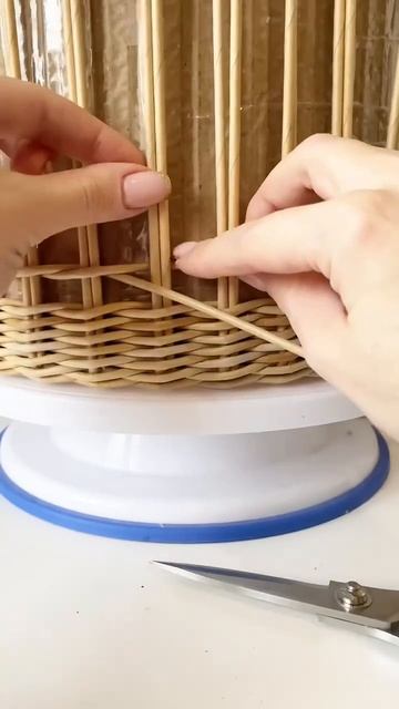 Плетем вазу 2