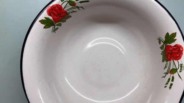 Красивая миска. Редкая вещь времён СССР (онлайн-музей, Барнаул)