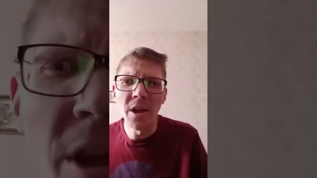 Челлендж. Андрей читает стихотворение Олеси Радушко "Мир катится в бездну".