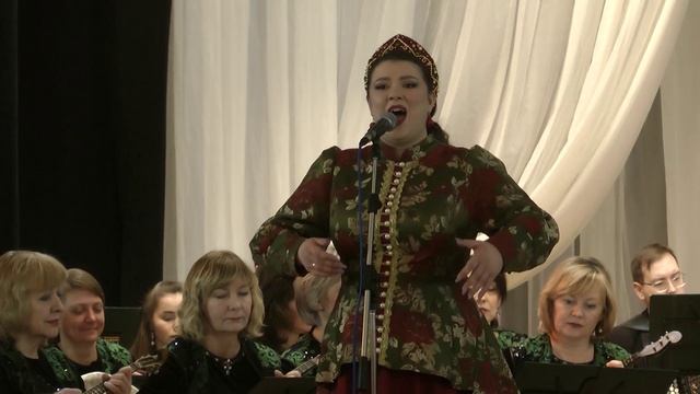 Песня на музыку Н.Н. Малыгина и стихи В. Радкевича "Шестнадцать берёз" поёт Татьяна Помелова