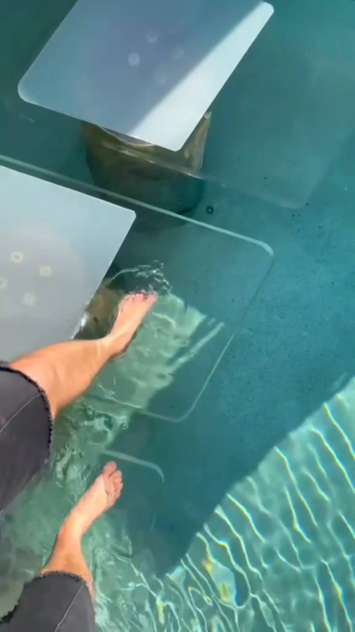 Интересная идея от дизайнерского бюро @foxterradesign