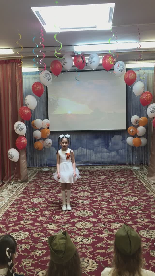 Это было в мае на рассвете. Автор: Георгий Рублев. Читает: Арина Коноваленко, 5 лет