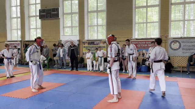 Первенство г. Ногинска 21.05.2023 (Петр Рыбас красный шлем белый бант) 1 бой
