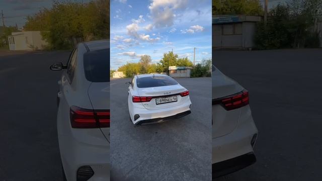 Отзыв нашего клиента Данияра из города Экибастуз о нашей компании это его второй автомобиль KIA K3