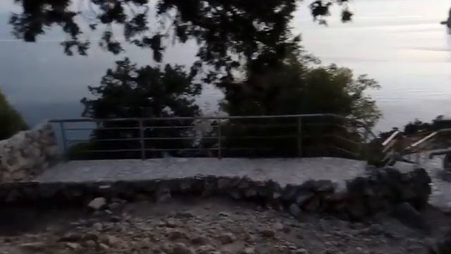 Яшмовый. Лестница.