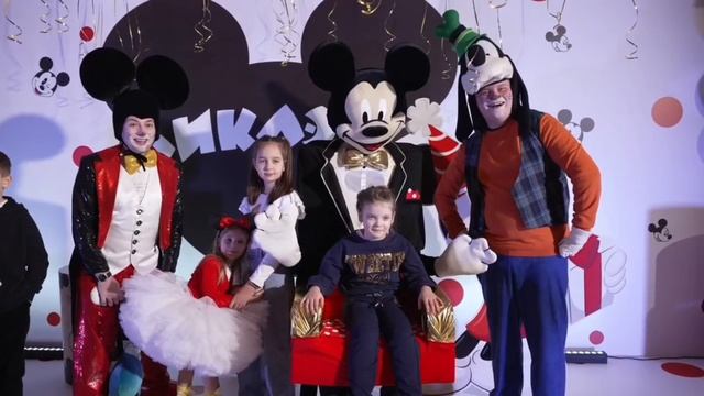 Кресло "Микки Маус"