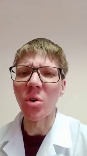 Челлендж. Андрей читает стихотворение Олеси Радушко "Мир катится в бездну"