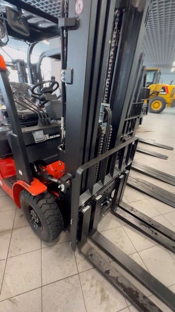 Бензиновый вилочный погрузчик EP