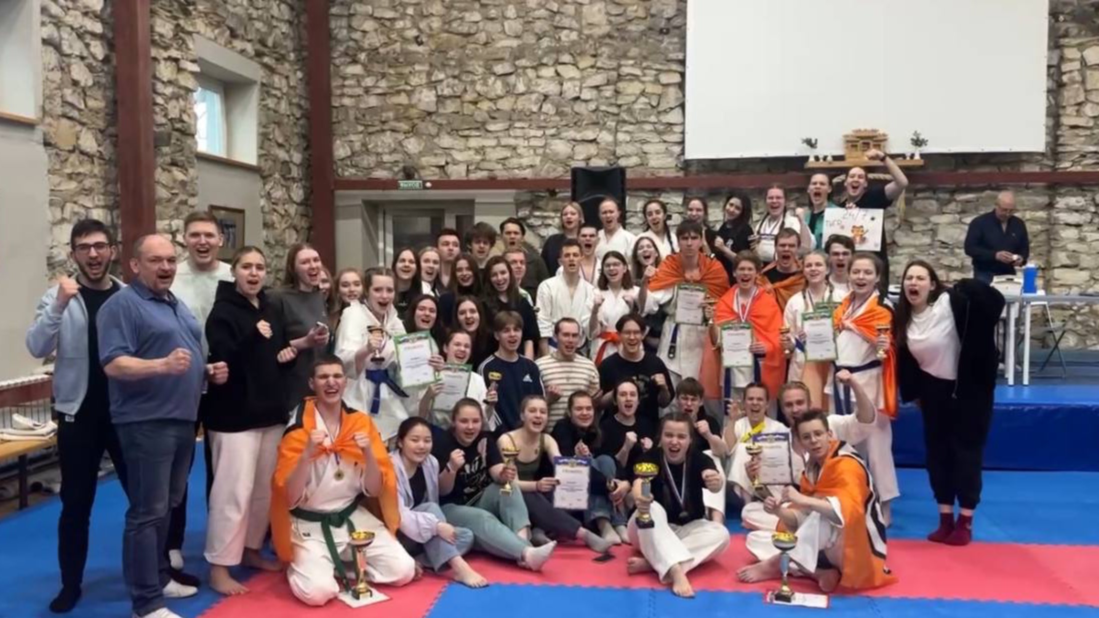 ПОЛОСАТАЯ КУМИКАТА