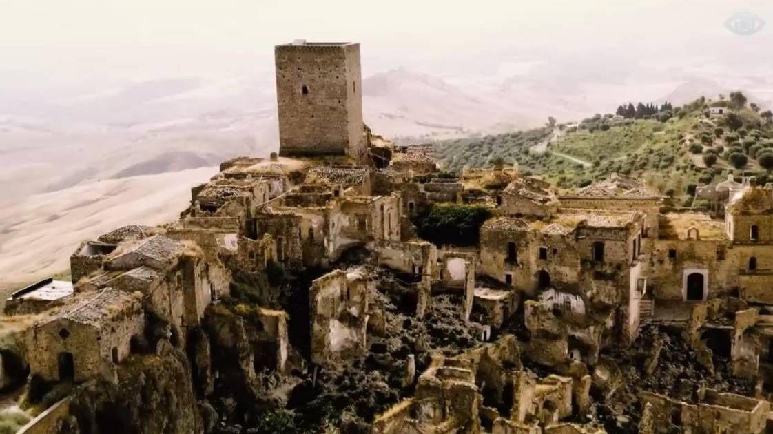 Самые заброшенные города и места на планете