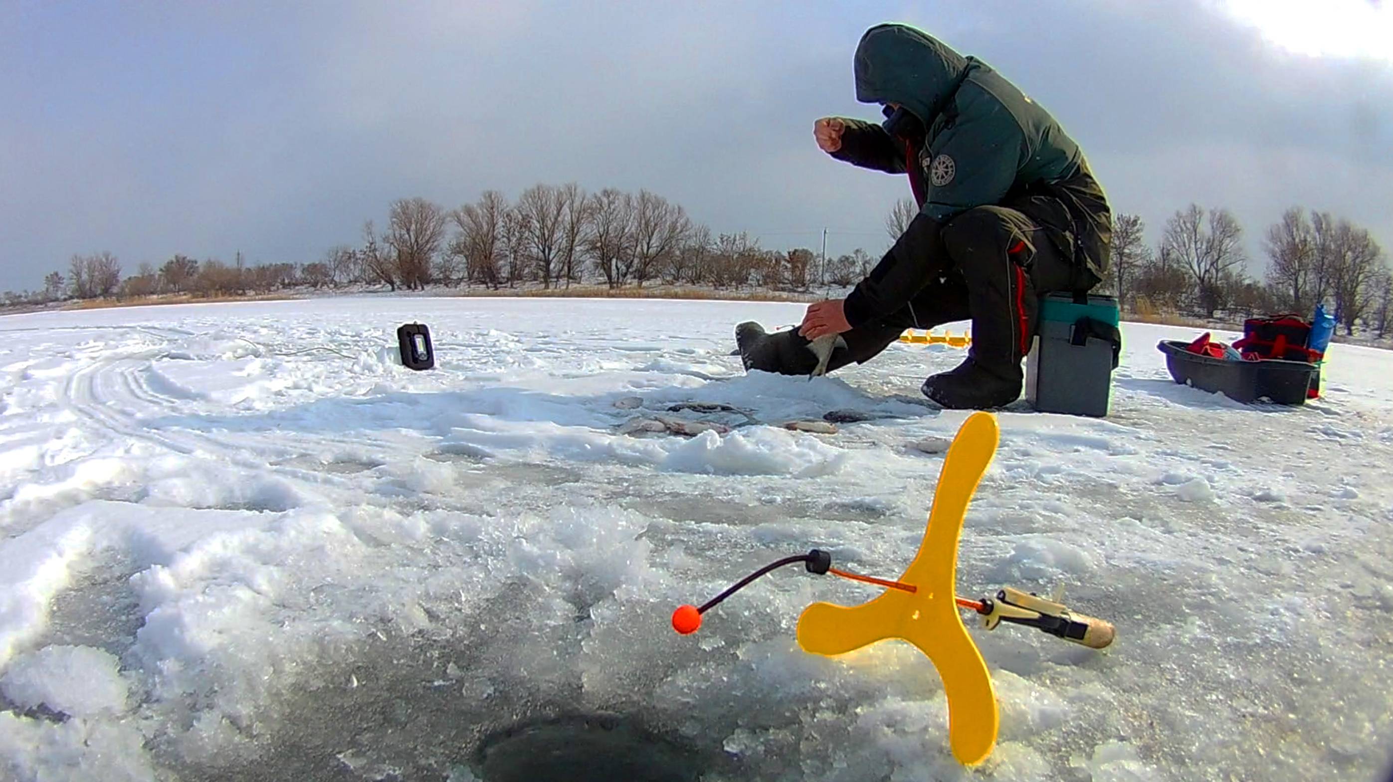 Астраханские рыболовные приключения 2025. День первый. Разведка...